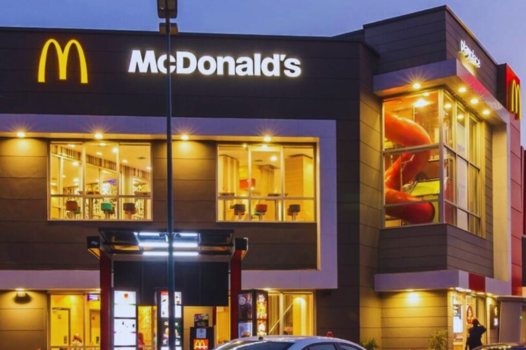 McDonald's Pakistan slashes prices by more than half - HUM News