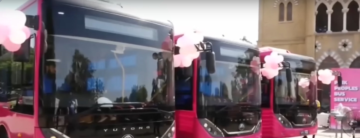 Pink Bus Service: Two new routes launched for women passengers - HUM News