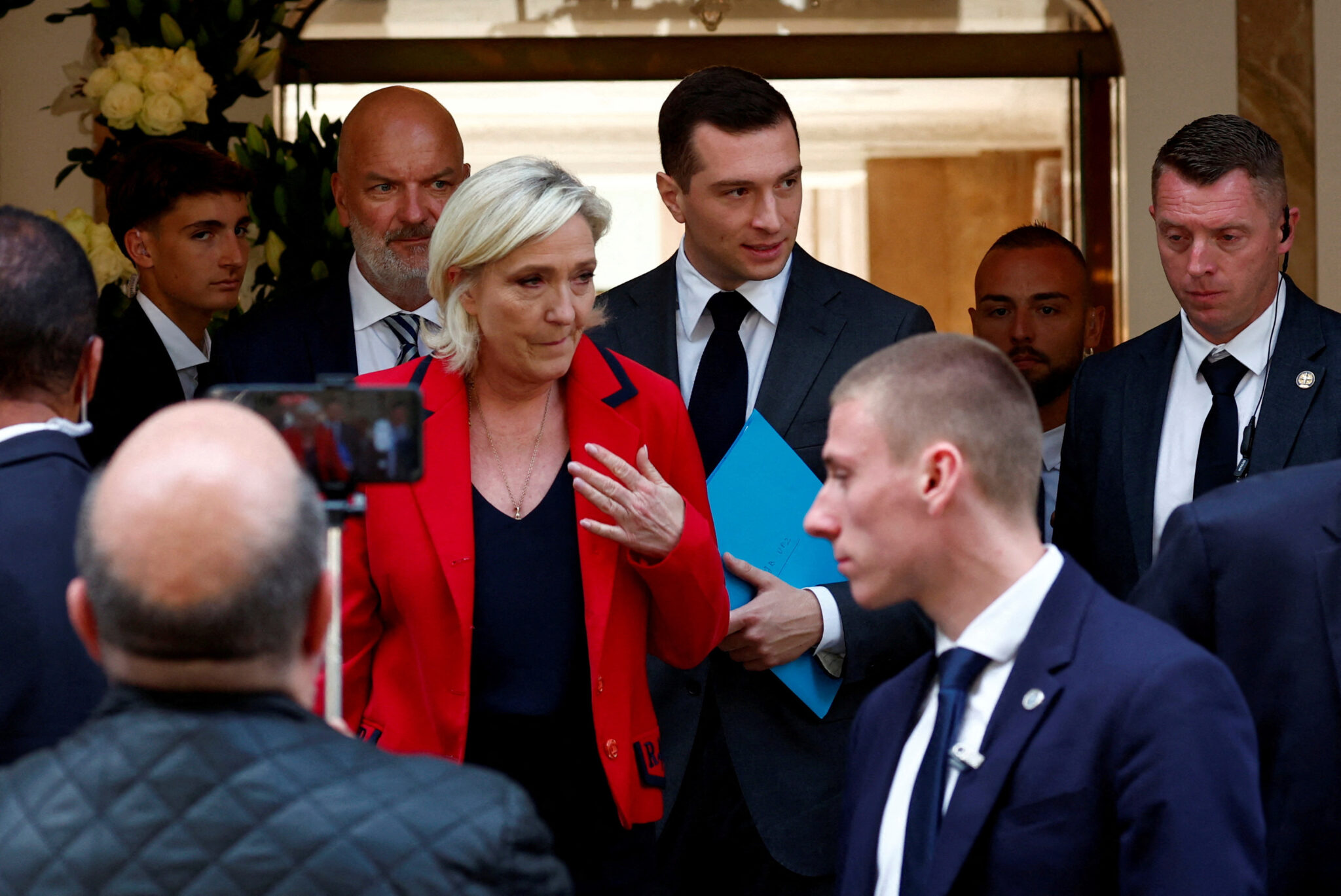 France begins voting in election that could hand power to far right ...