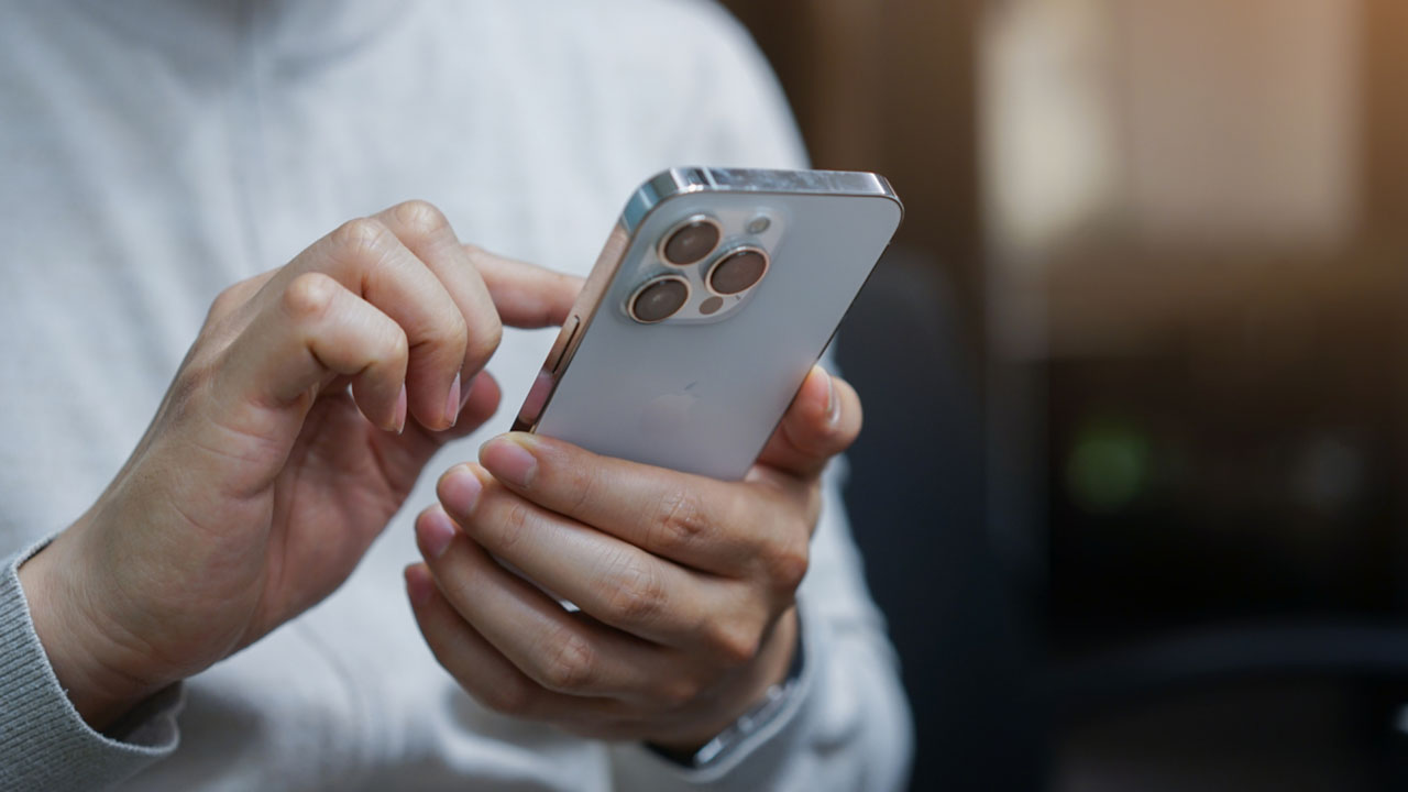 Is the newly discovered iOS bug a security issue? Technology - HUM News