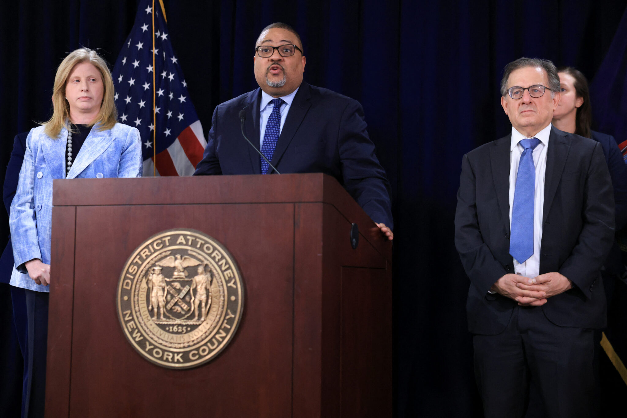 Luigi Mangione sought to 'sow terror' in CEO killing: prosecutor World ...