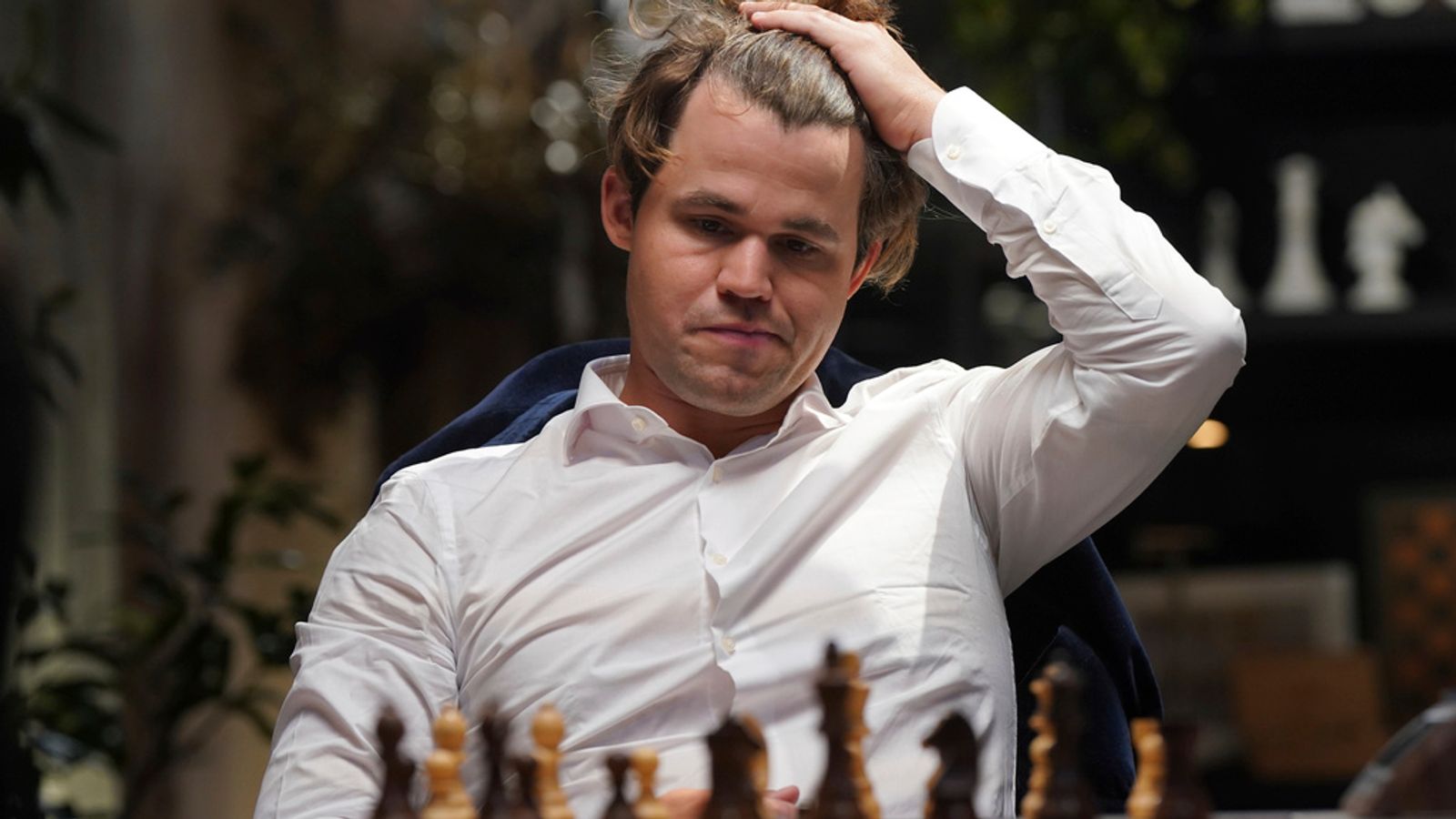 What's the point in standard chess, Carlsen wonders after table slam - HUM News
