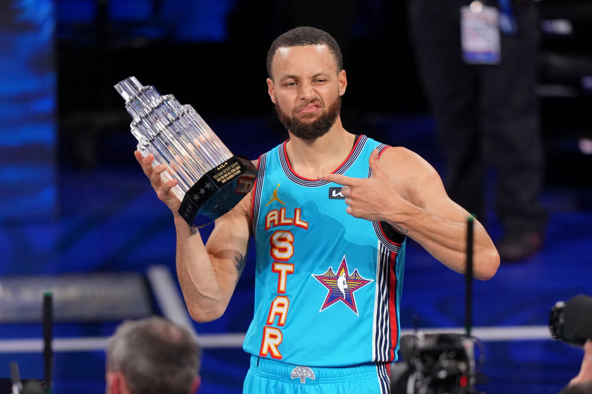Stephen Curry wins MVP in new All-Star tournament format - HUM News