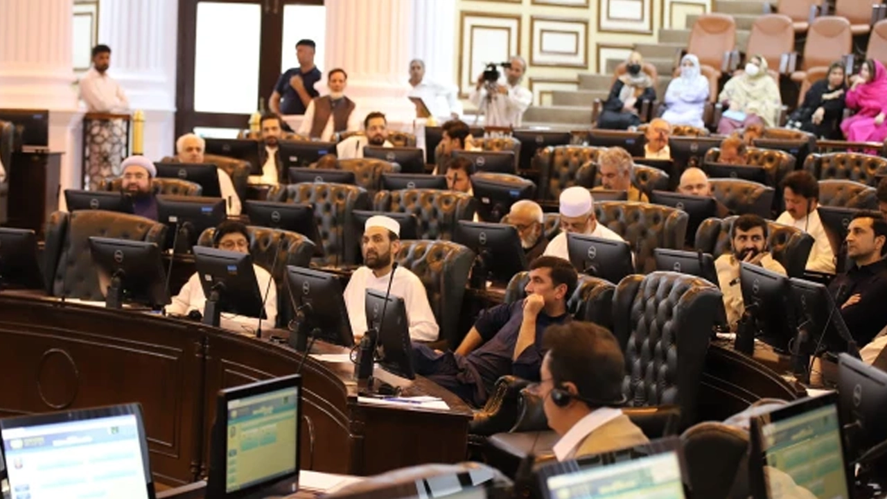 KP Assembly to elect new chief minister on October 13 - HUM News