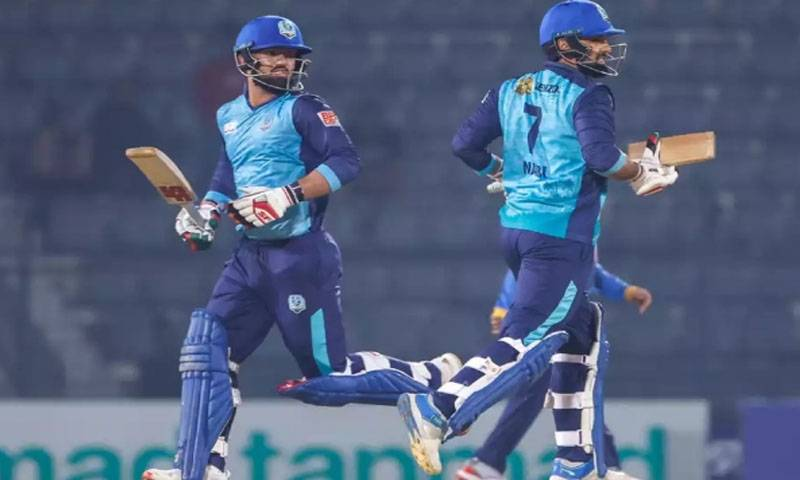 Another Pakistani cricketer retires from international games - HUM News